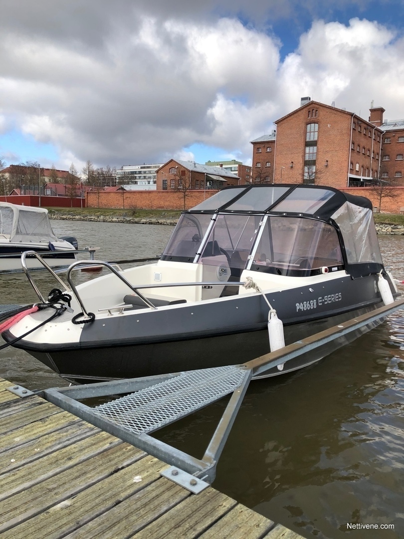 Buster LE Moottorivene 2016 Helsinki - Nettivene