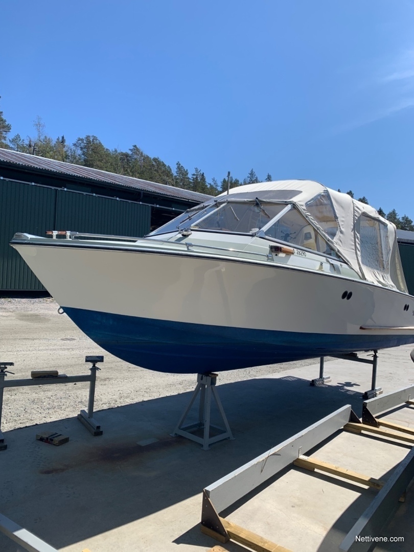 Coronet DC 21 Volvo D3 diesel Motor boat 1974 Espoo - Nettivene