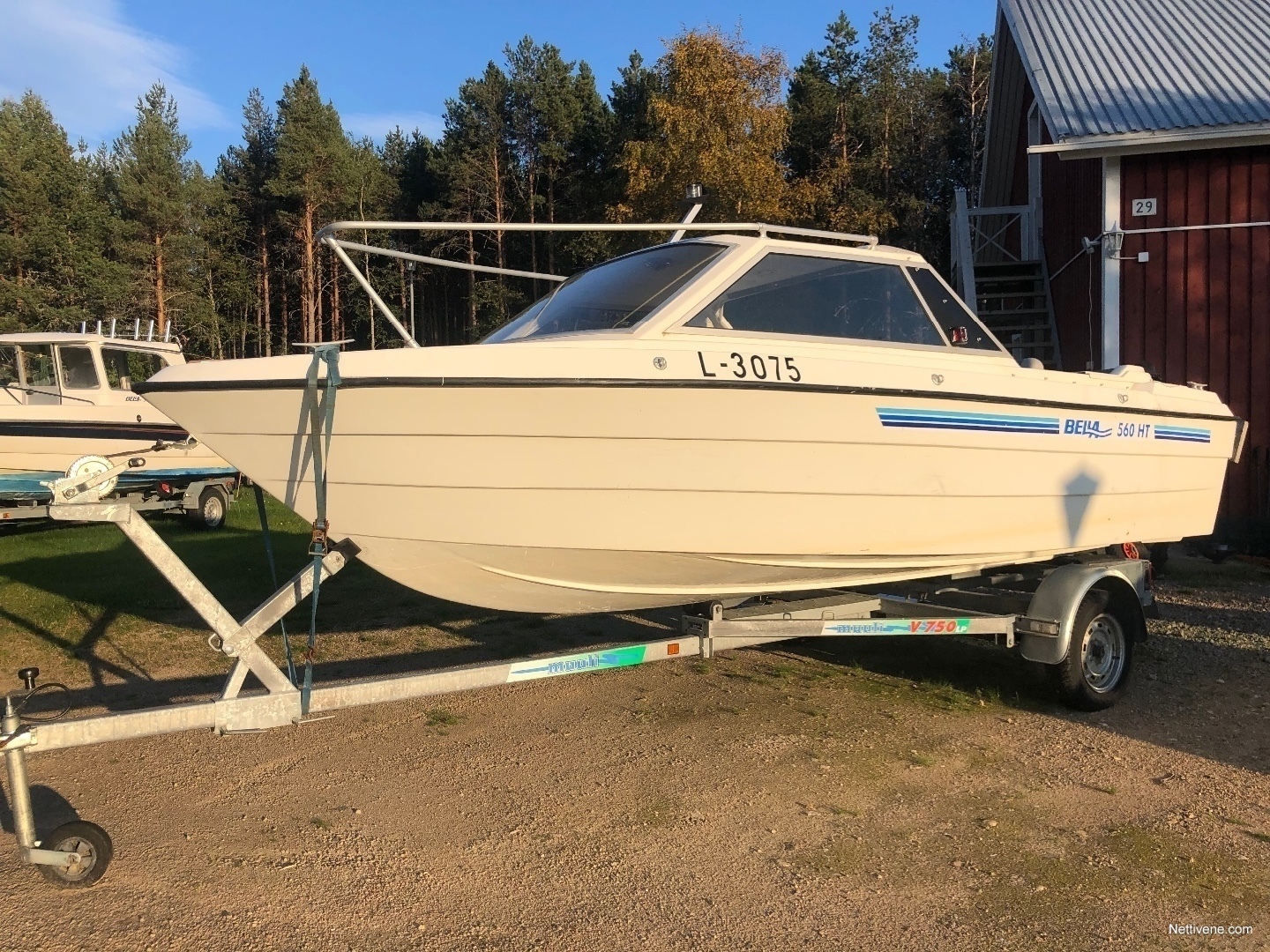 Bella 560 HT Moottorivene 1989 Inari - Nettivene