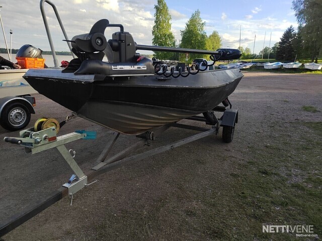 Buster R Moottorivene 1980 Tuusula - Nettivene