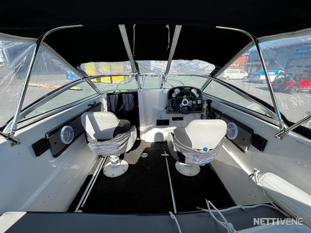 Uttern D55 Exclusive Moottorivene 2005 Turku - Nettivene