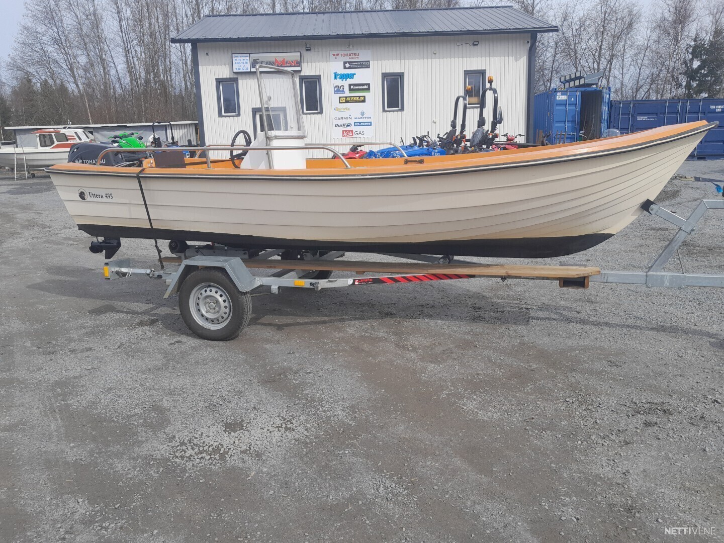 Uttern 495 Moottorivene Luoto - Nettivene