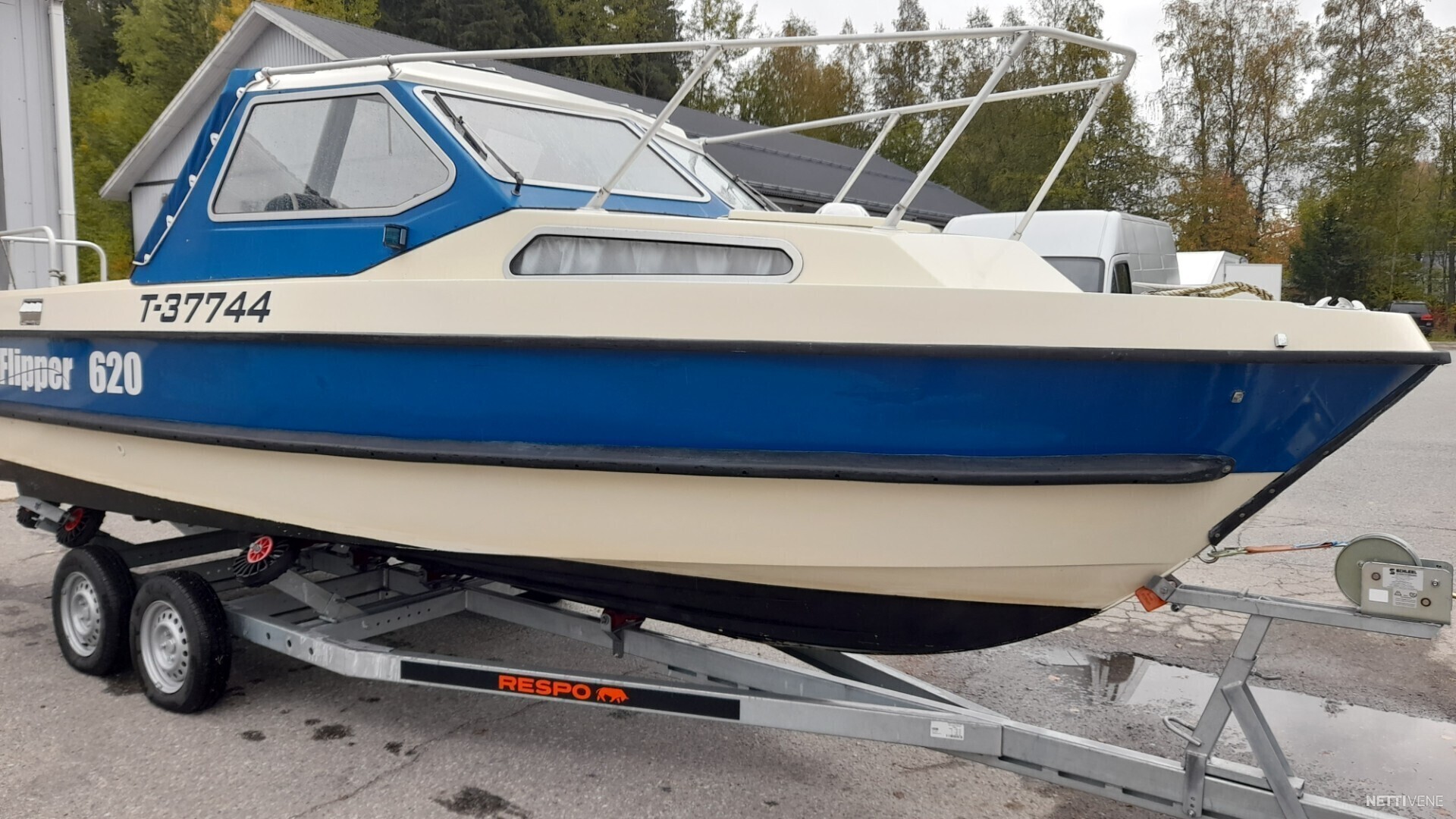 Flipper 620 Moottorivene 1986 Lapinlahti - Nettivene