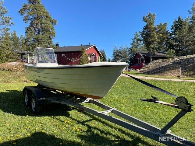 Crescent 465 Trader Moottorivene 2002 Parainen - Nettivene