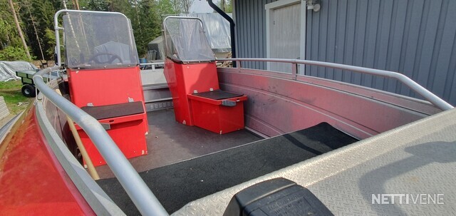 Buster L2 + Muuli 750 LP traileri Moottorivene 2001 Porvoo - Nettivene