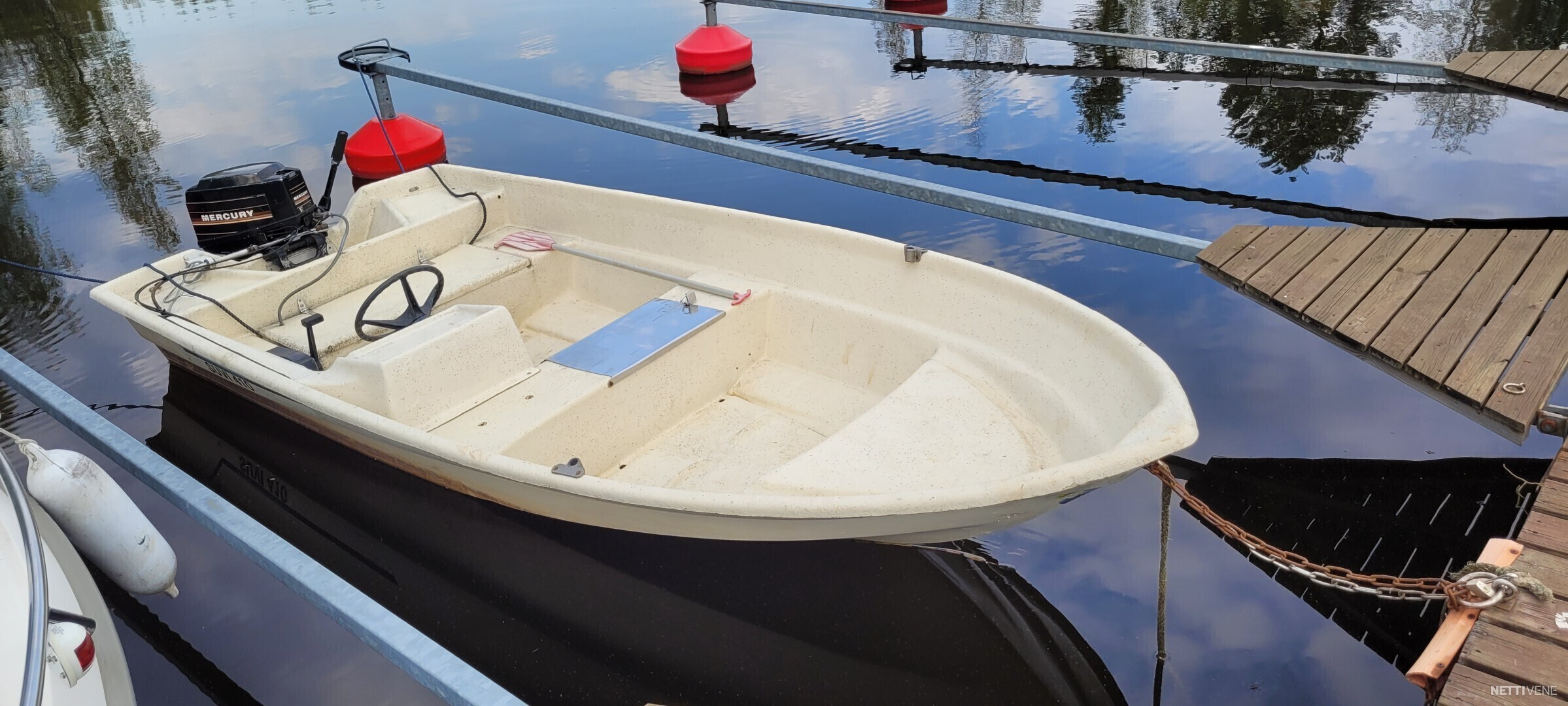 Suvi 410 Moottorivene Muurame - Nettivene