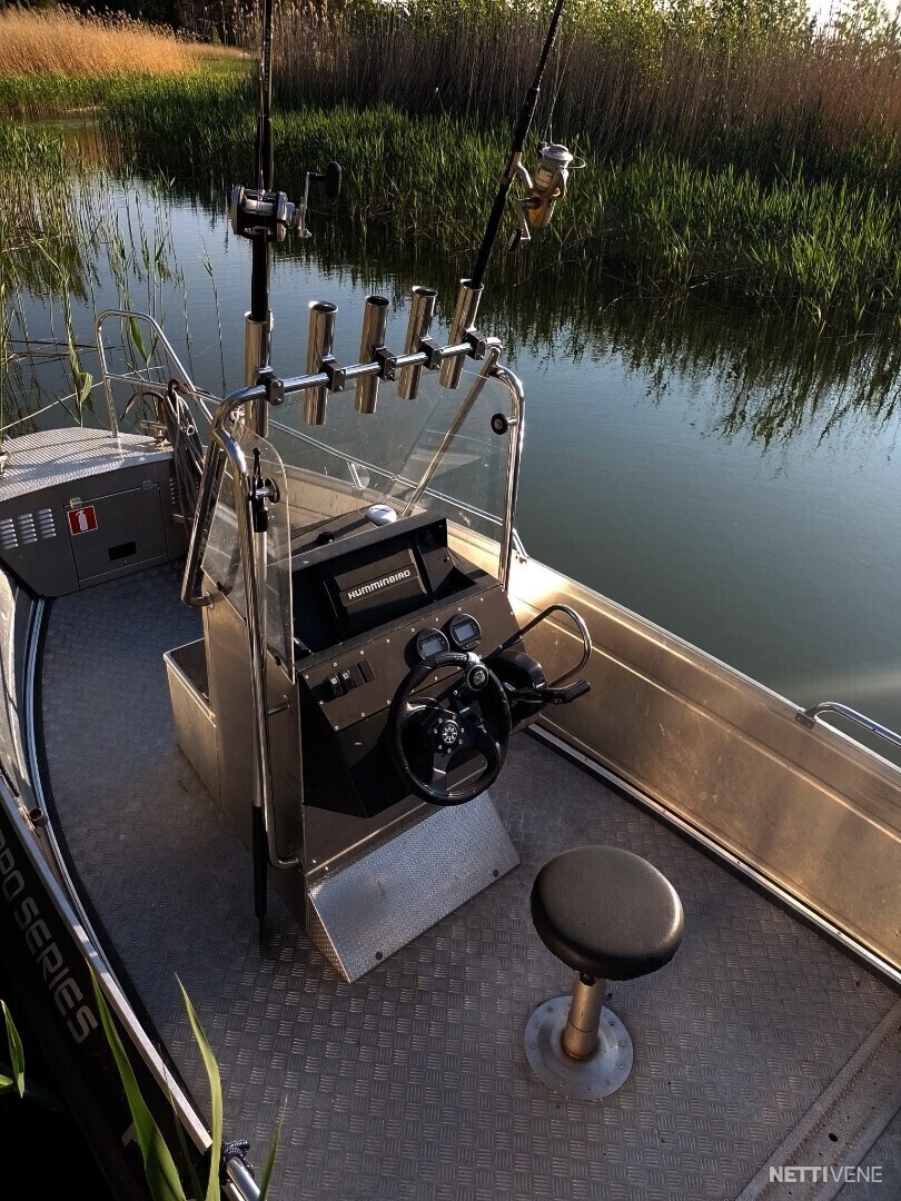 Buster LX PRO SERIES Moottorivene 2015 Sauvo - Nettivene