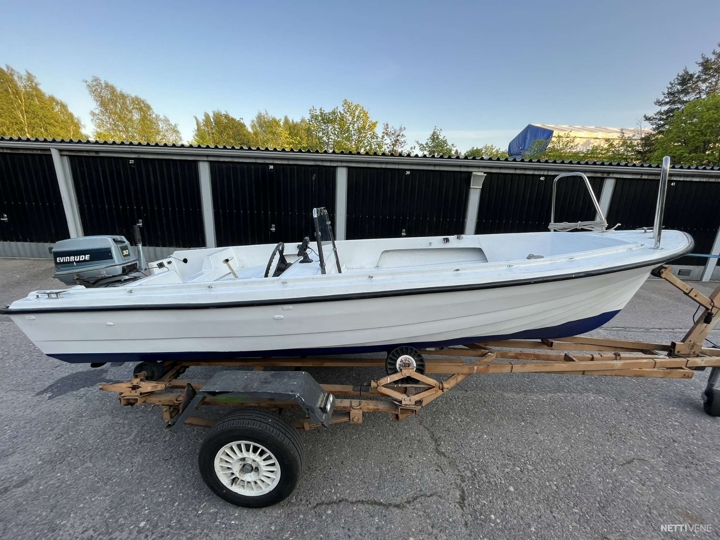 Omavalmiste vene, kone + traileri setti Motor boat Helsinki - Nettivene