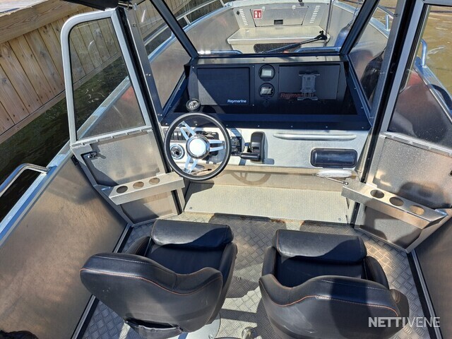 Buster Magnum Pro Series Moottorivene 2010 Naantali - Nettivene