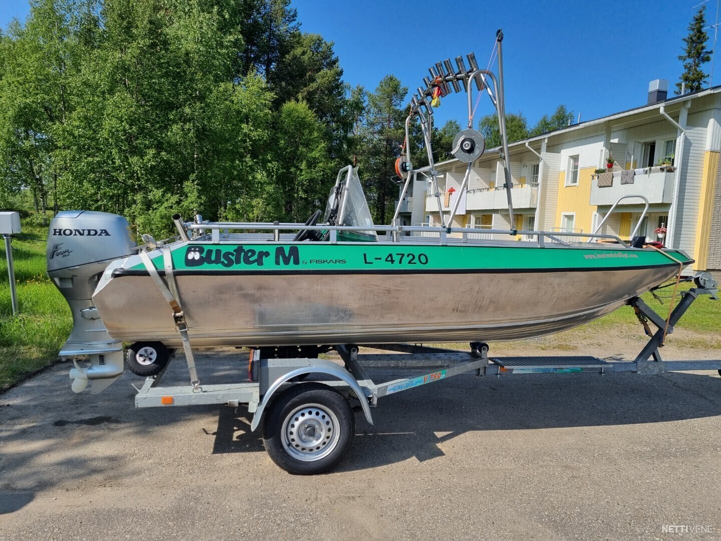 Buster M Moottorivene 1998 Inari - Nettivene