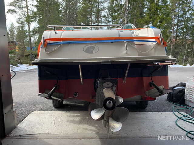 Uttern D68 Exclusive Diesel Moottorivene 2009 Vaasa - Nettivene