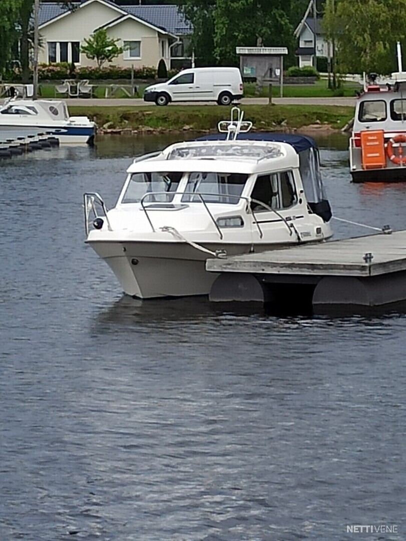 Bella 703 + traileri Jsi VT 2000 Moottorivene 2012 Oulu - Nettivene