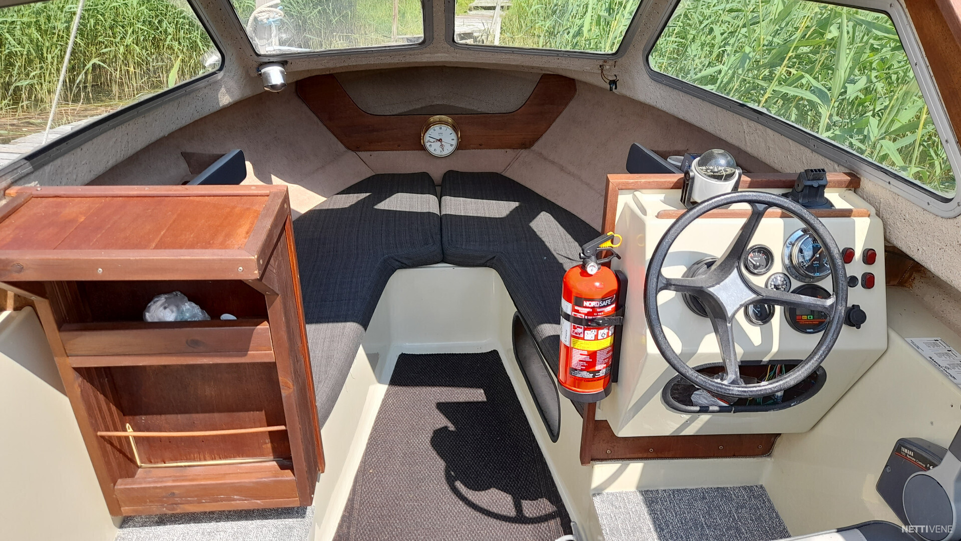 Flipper 570 HT Moottorivene 1978 Helsinki - Nettivene