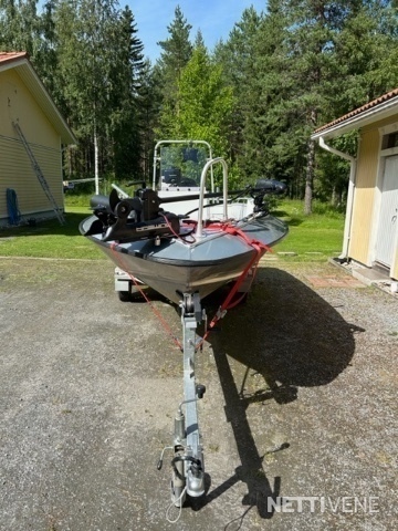 Silver Hawk 520 Moottorivene 1998 Kuopio - Nettivene