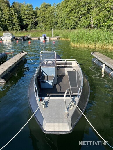 Buster L Moottorivene 2006 Helsinki - Nettivene