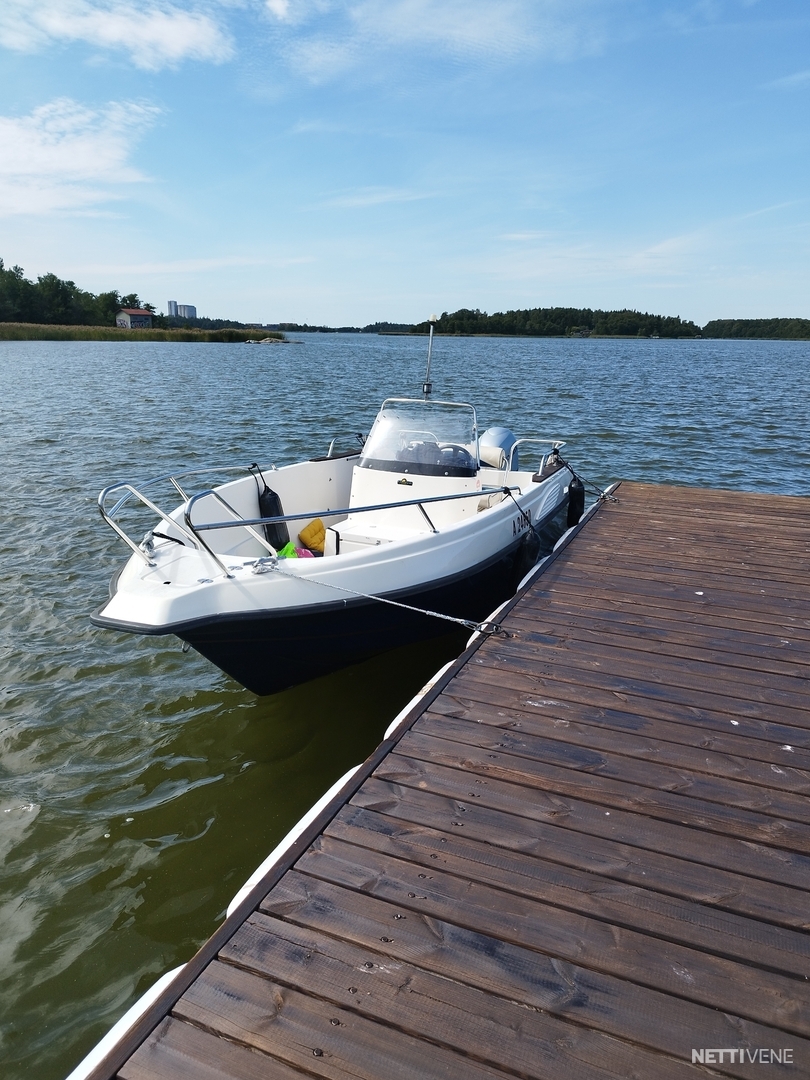 Uttern 5602 Moottorivene 2003 Pori - Nettivene