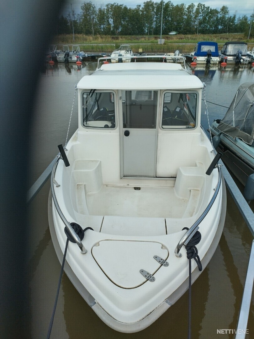 Bella 572C Moottorivene 2004 Turku - Nettivene