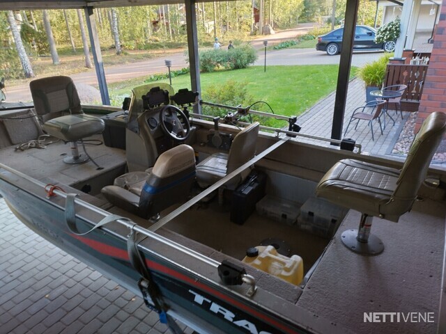 Tracker Super Guide V16 Moottorivene 1997 Hamina - Nettivene