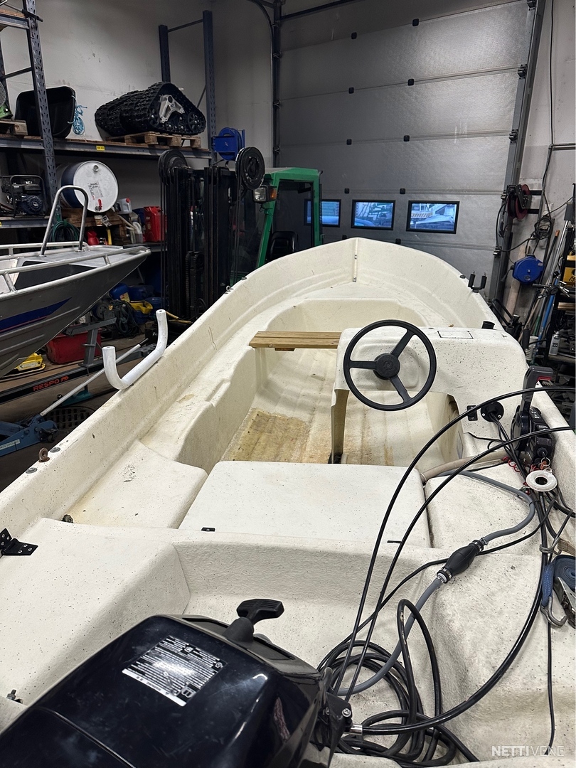 Lohi 520 Moottorivene Hyvinkää - Nettivene