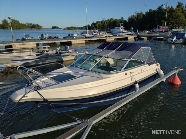 Uttern D55 Exlusive Moottorivene 2005 Espoo - Nettivene