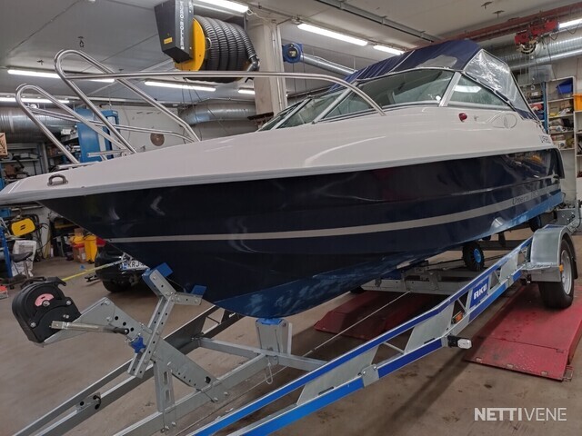 Uttern D55 Exlusive Moottorivene 2005 Espoo - Nettivene