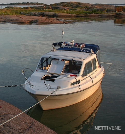 Bella 702 Moottorivene 2002 Helsinki - Nettivene