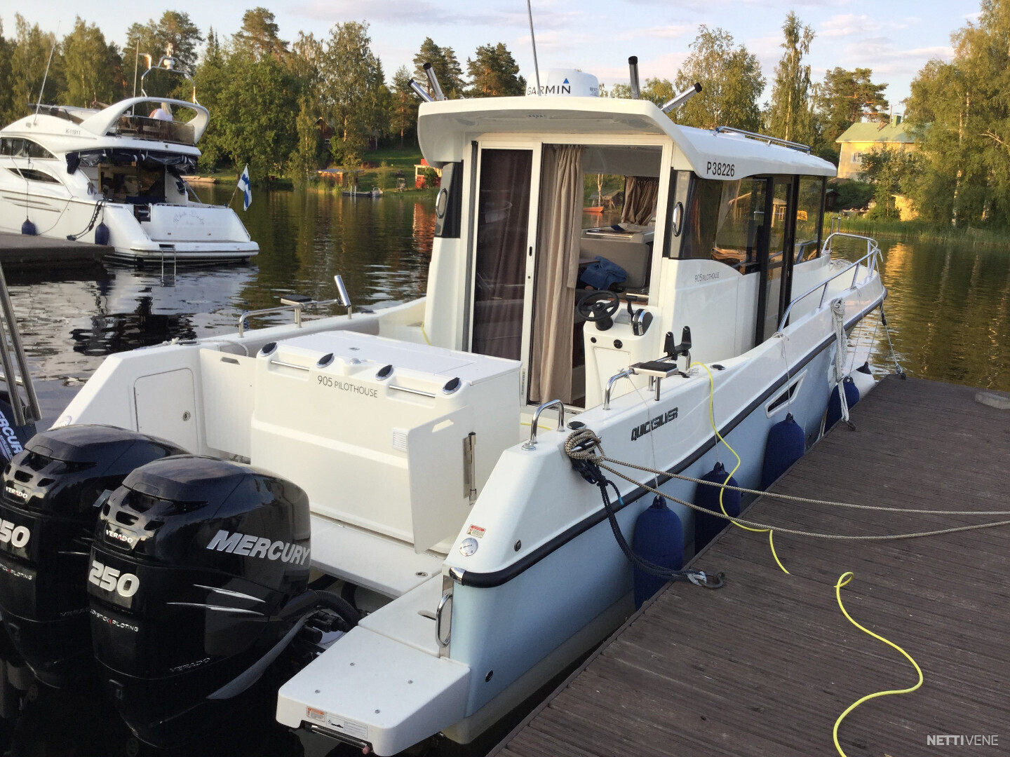 Quicksilver 905 PILOTHOUSE Motor boat 2015 Kuopio - Nettivene