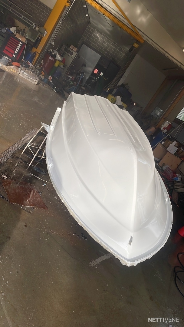 Suvi 390 Moottorivene Kouvola - Nettivene