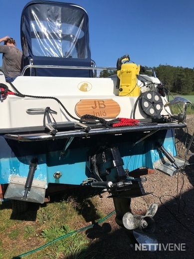 Uttern 6402 Moottorivene 2001 Iniö - Nettivene