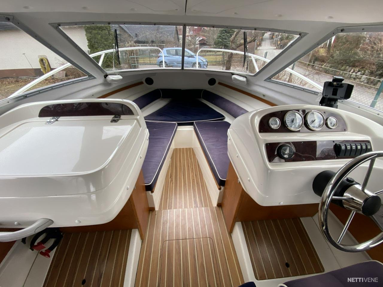 Flipper 666 HT Moottorivene Suomen ulkopuolella - Nettivene