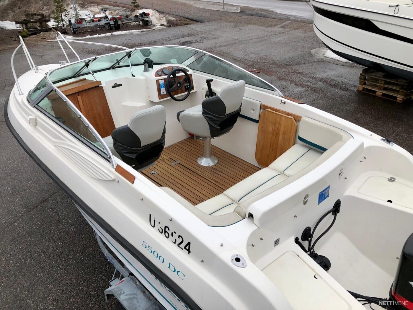 Uttern 5500 DC Moottorivene 2000 Porvoo - Nettivene