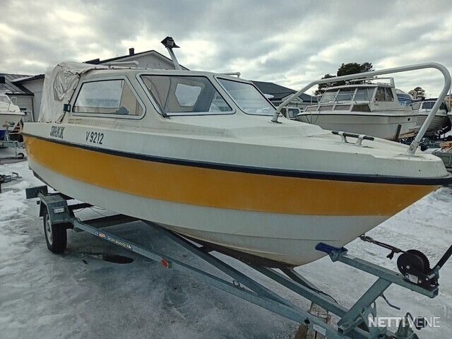 Flipper 575 HT VIIKON TARJOUS Motor boat 1980 Pietarsaari - Nettivene