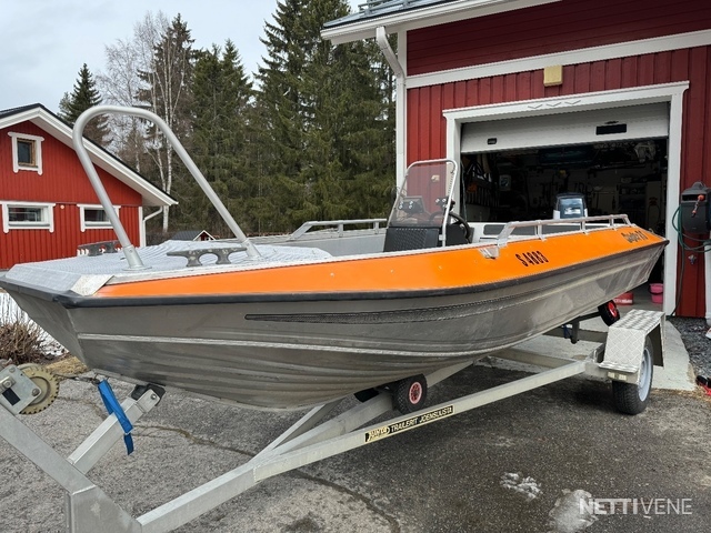 Buster RS Moottorivene 1990 Joensuu - Nettivene