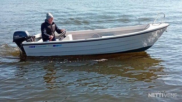 Crescent 432 Moottorivene 1990 Espoo - Nettivene