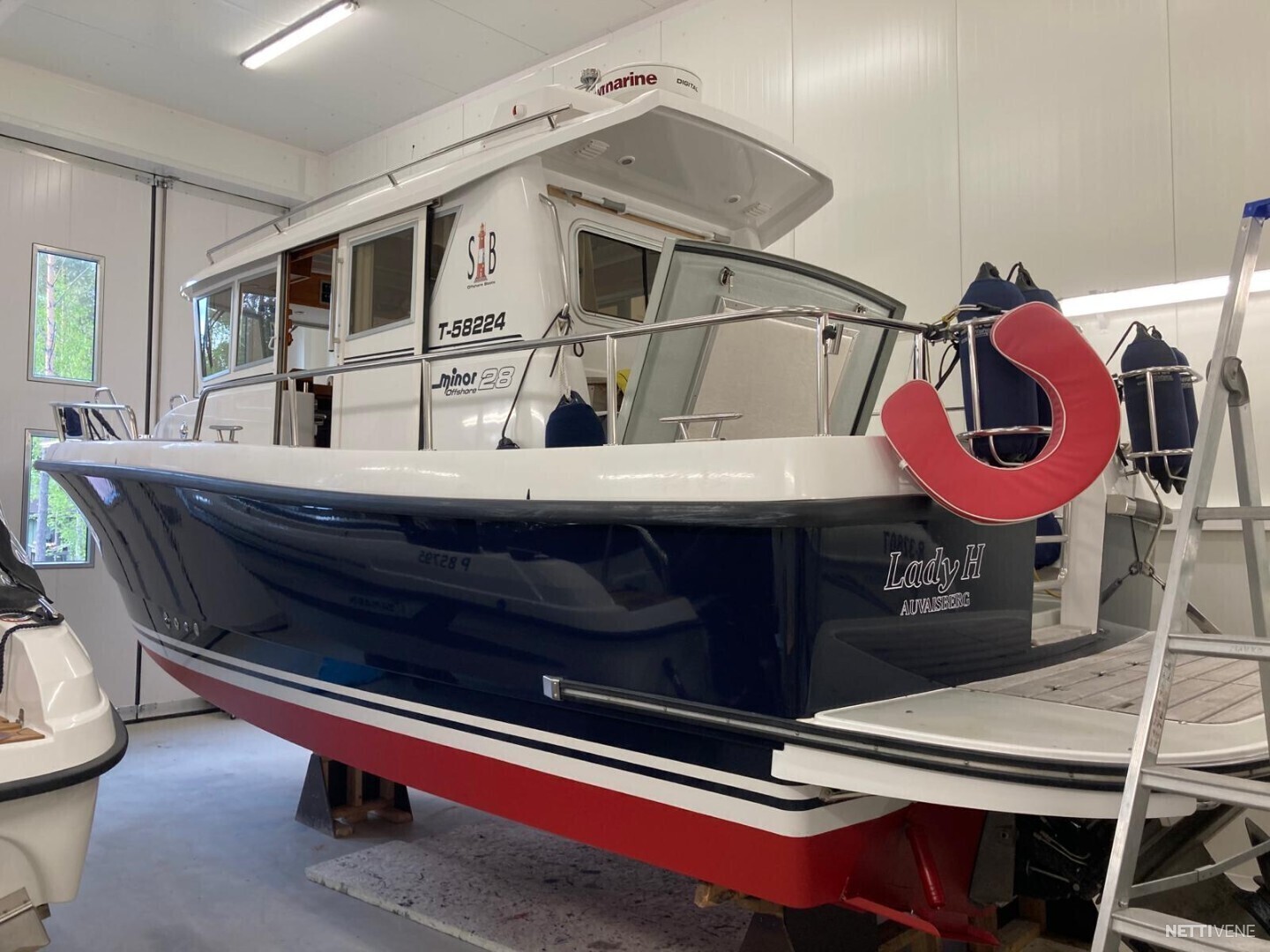 Minor 28 Offshore Moottorivene 2012 Espoo - Nettivene