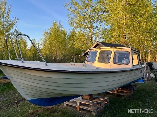 Uttern 560 AC Moottorivene 1983 Siuntio - Nettivene