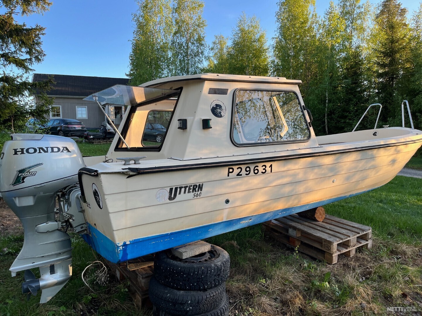 Uttern 560 AC Moottorivene 1983 Siuntio - Nettivene