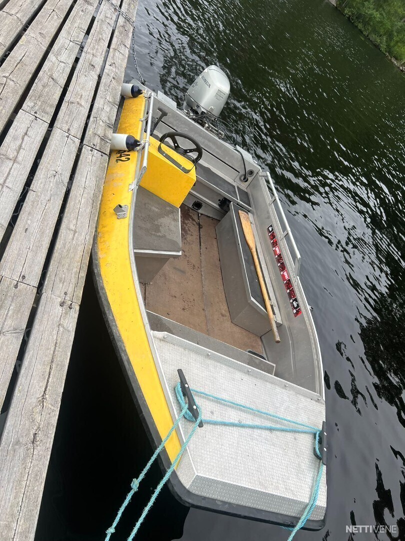 Buster Sun R Moottorivene 1999 Tampere - Nettivene