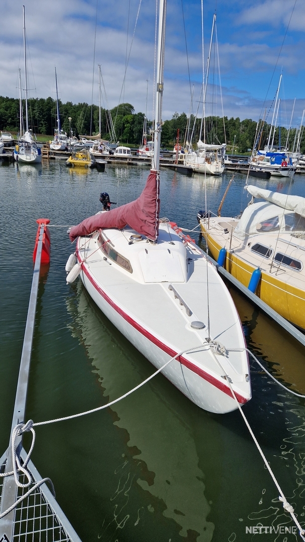 H H-vene Artekno Purjevene 1975 Hanko - Nettivene