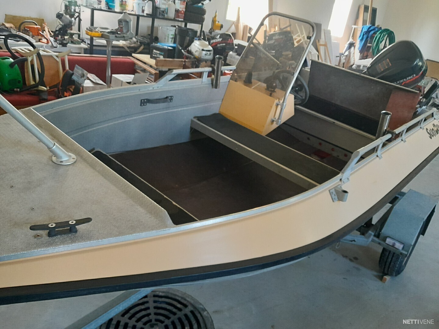 Buster Sun Buster Moottorivene Parainen - Nettivene